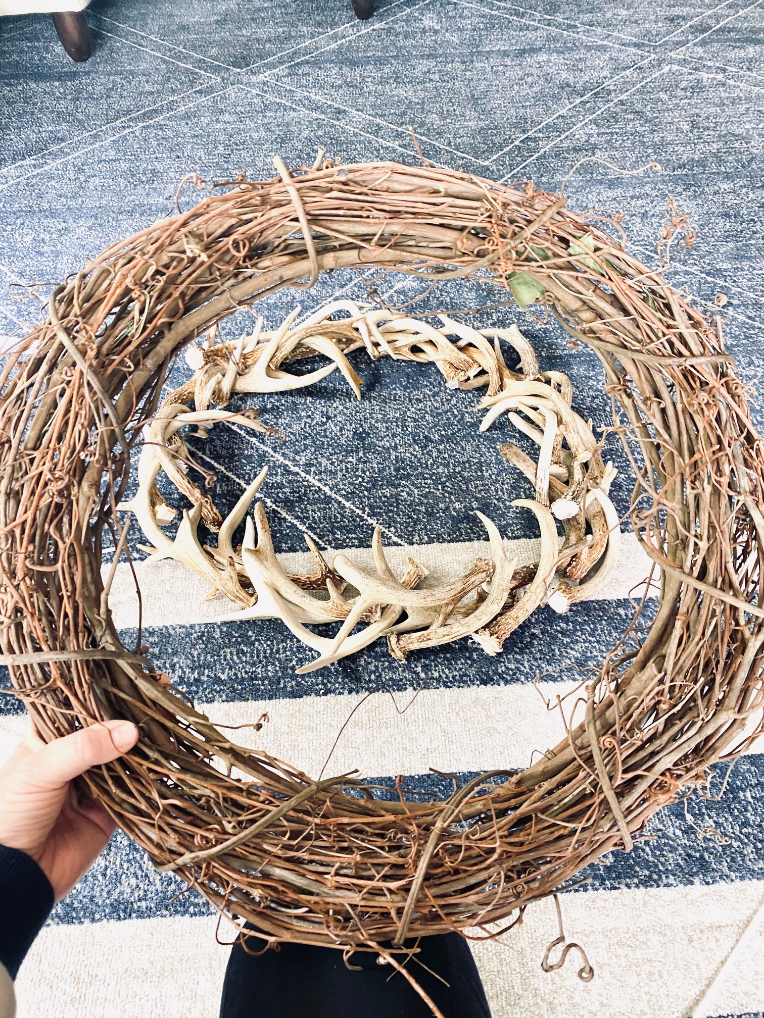 ANTLER WREATH - A DIY FOR DAD - Tami's deals, dupes & DIY