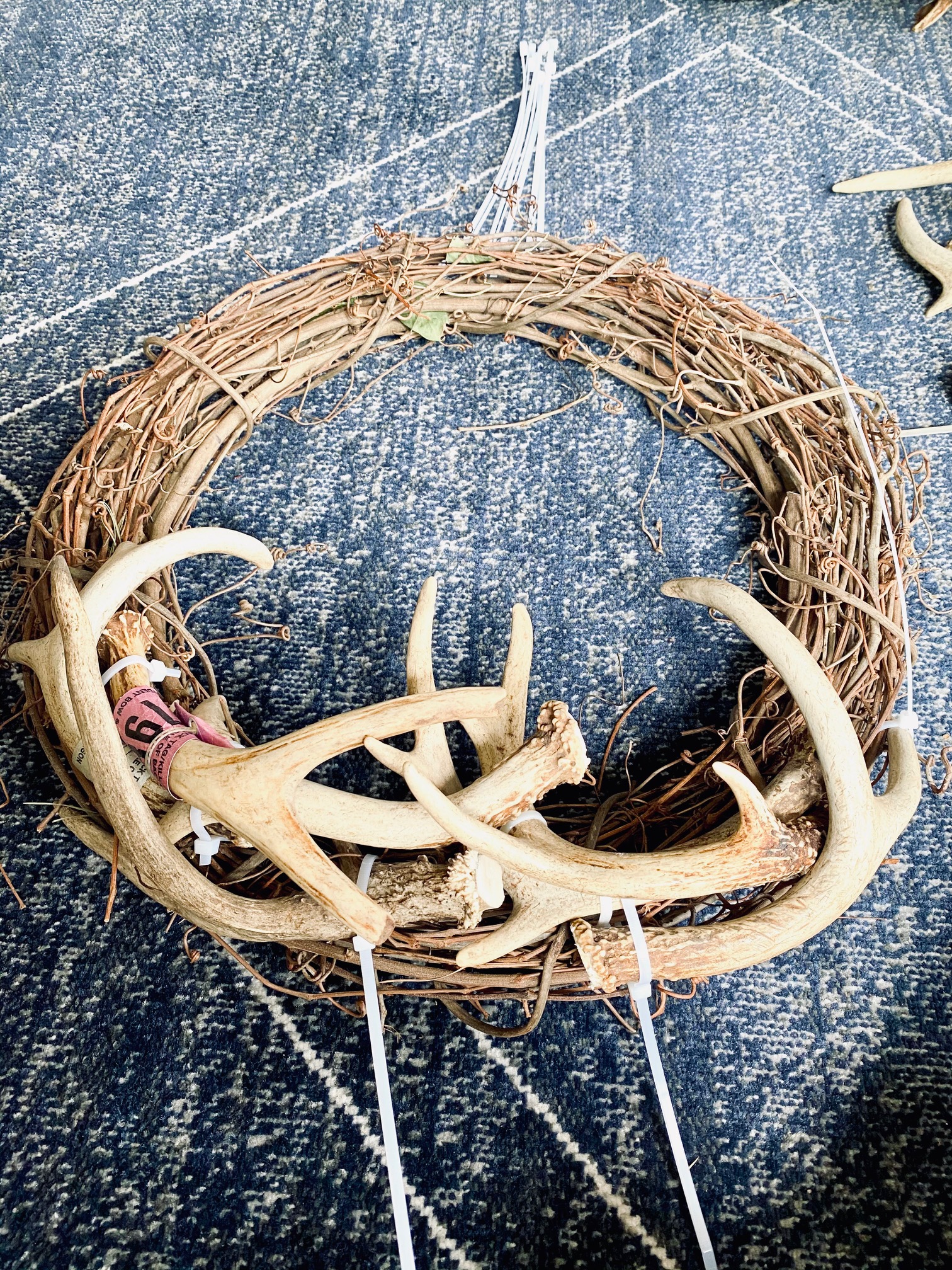 ANTLER WREATH - A DIY FOR DAD - Tami's deals, dupes & DIY